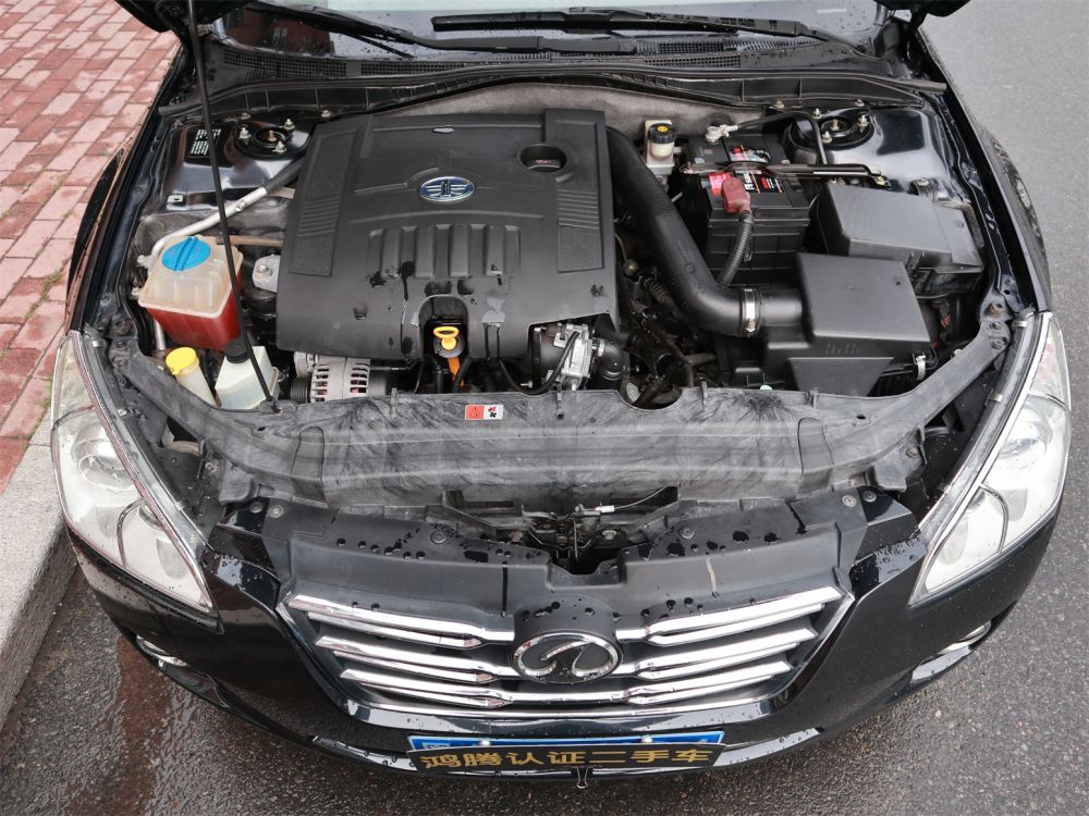 奔腾B50-哈尔滨鸿腾二手车经销有限公司