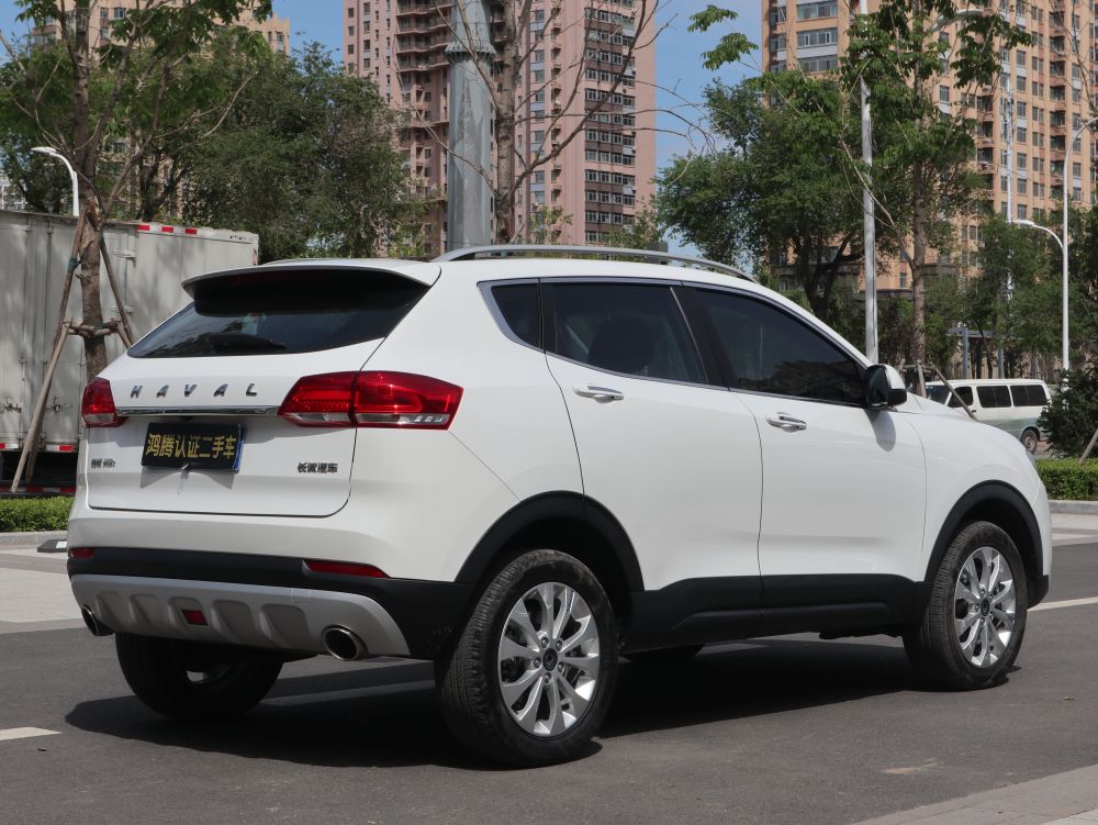 哈弗H2s-哈尔滨鸿腾二手车经销有限公司