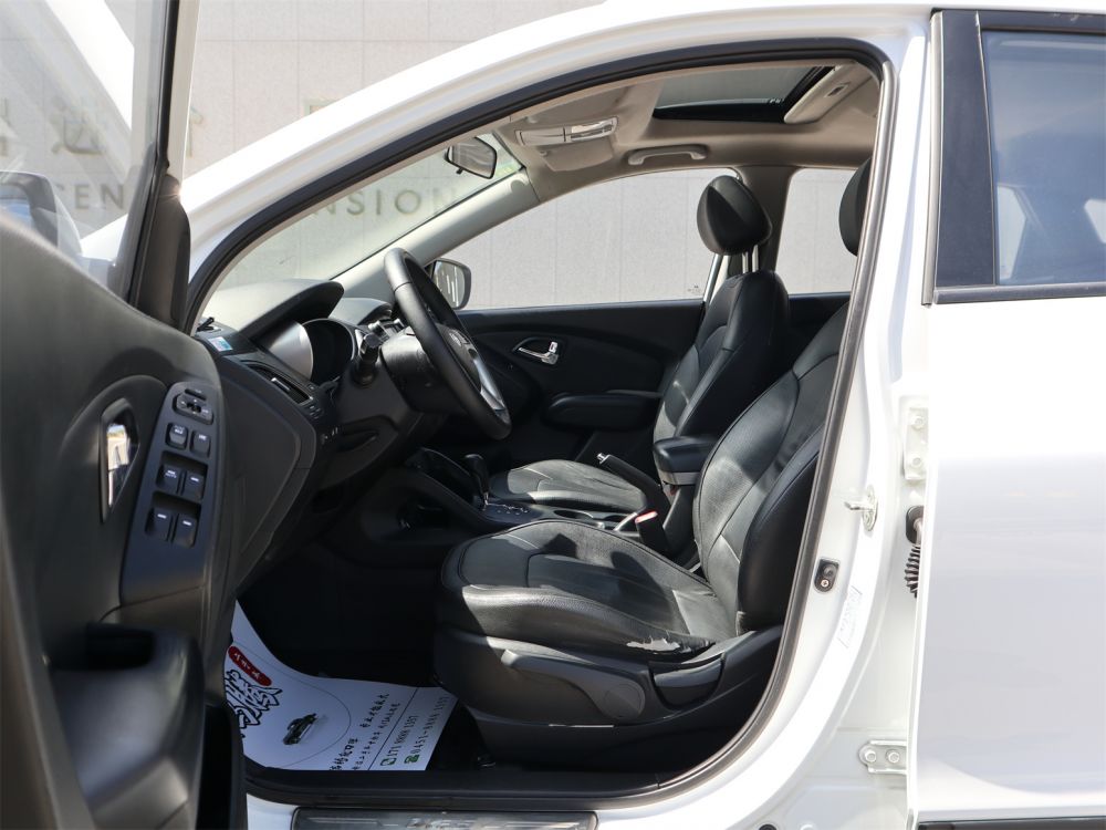 北京现代ix35-哈尔滨鸿腾二手车经销有限公司